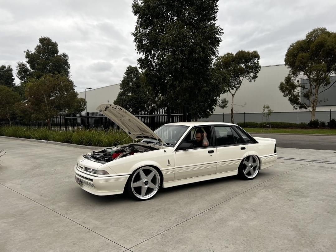 WIN OUR 337KW VL CALAIS TURBO!